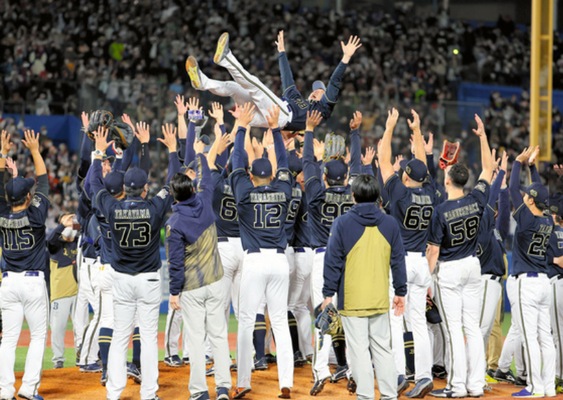 Búfalos de Orix se corona en beisbol de Japón