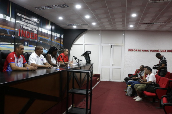 Onel Planas toma el mando de la selección masculina de básquet